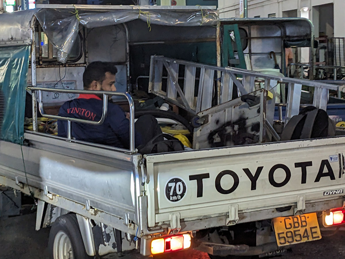 Violence aboard lorries – from equipment – TWC2